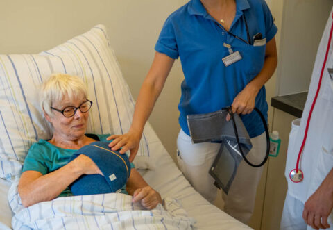 Hospitals - inmutouch.com